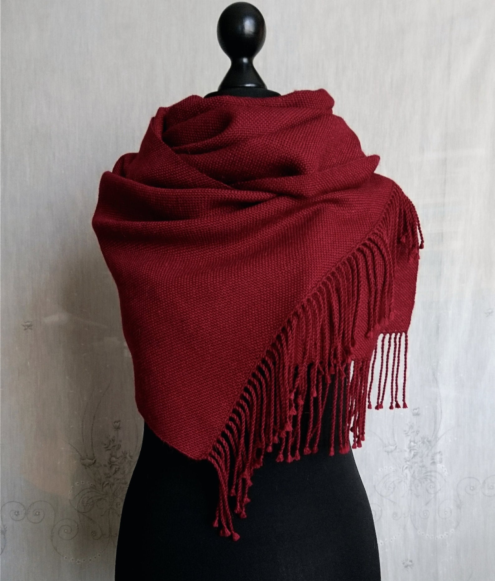 Burgundy fringed shawl for woman Maroon rectangular prayer | Etsy